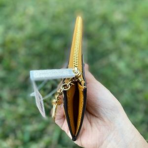 Michael Kors | Bags | Michael Kors Sm Tz Coinpouch W Id | Poshmark